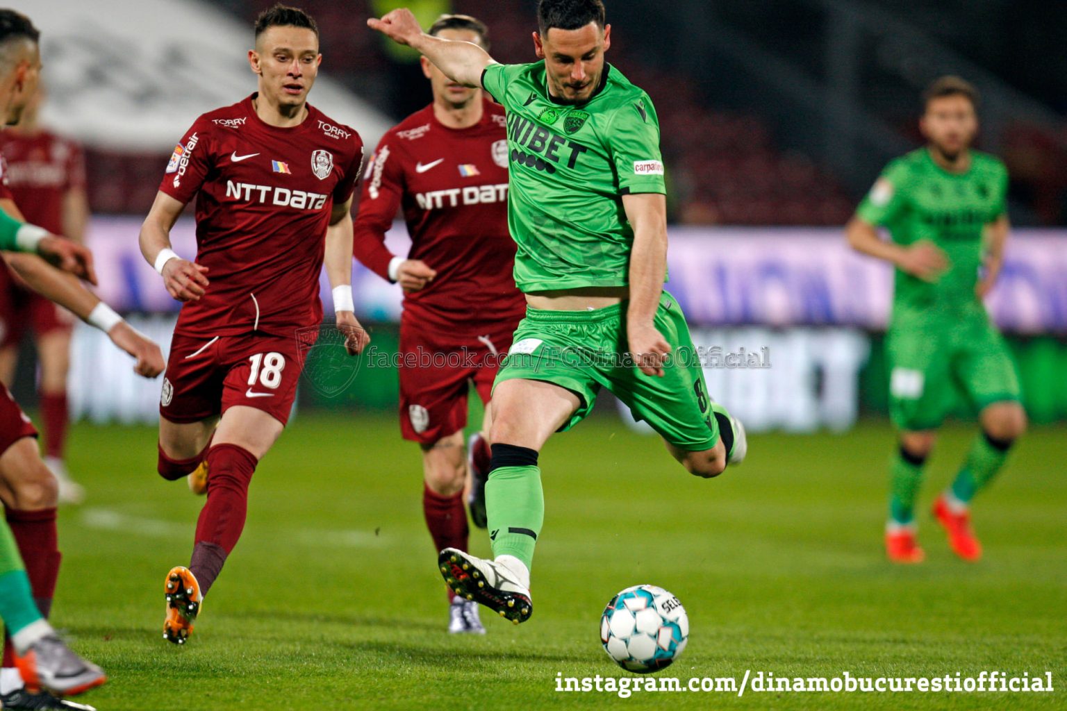 Marcel Bîrsan a ajuns la Poliţie, după meciul CFR - Dinamo, 1-0 ...