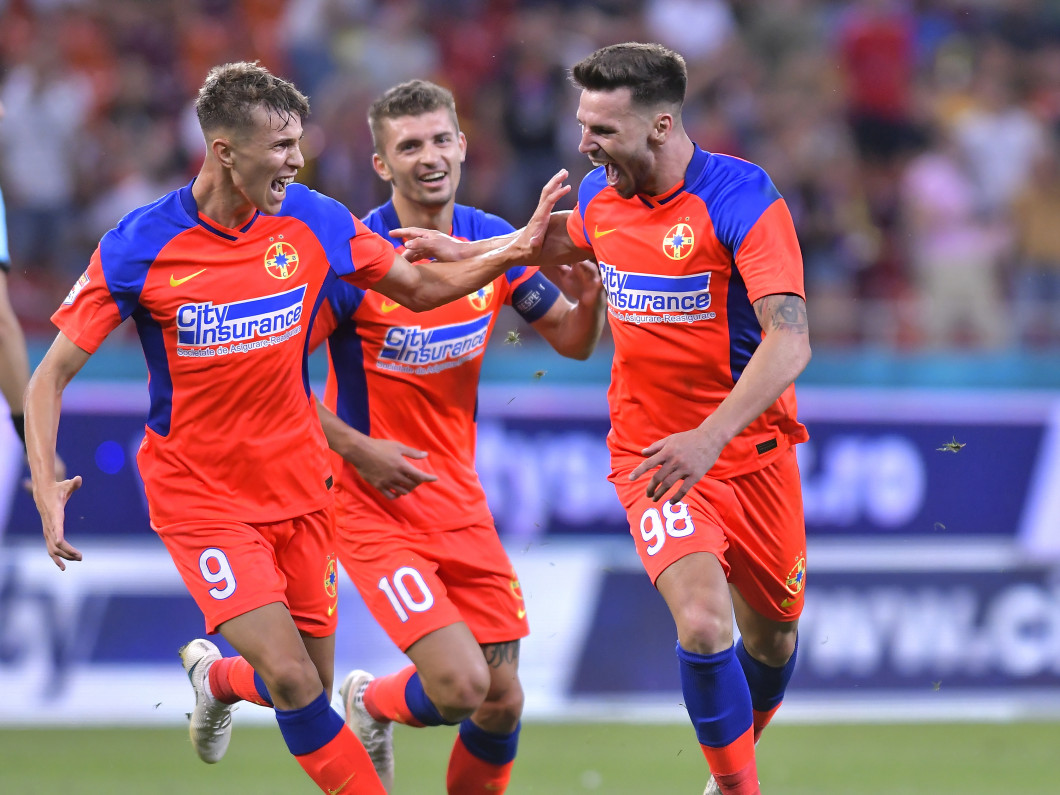 Fotbalistul De La Fcsb Care și A Lăsat Mască Antrenorul Venea Cu Două