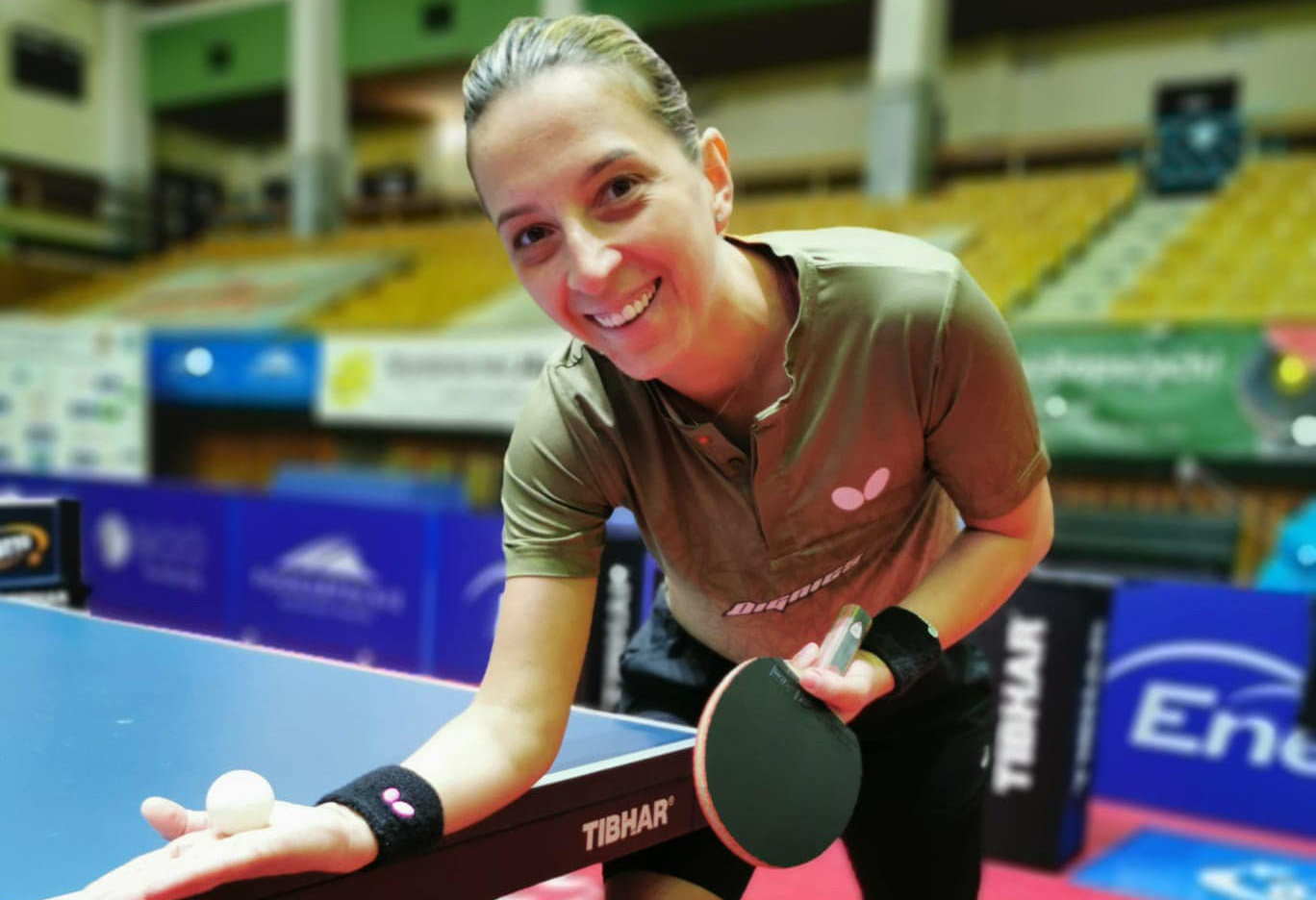 Aniversare la masa de joc: „Tot ce-mi doresc e să scap de durerile de ...