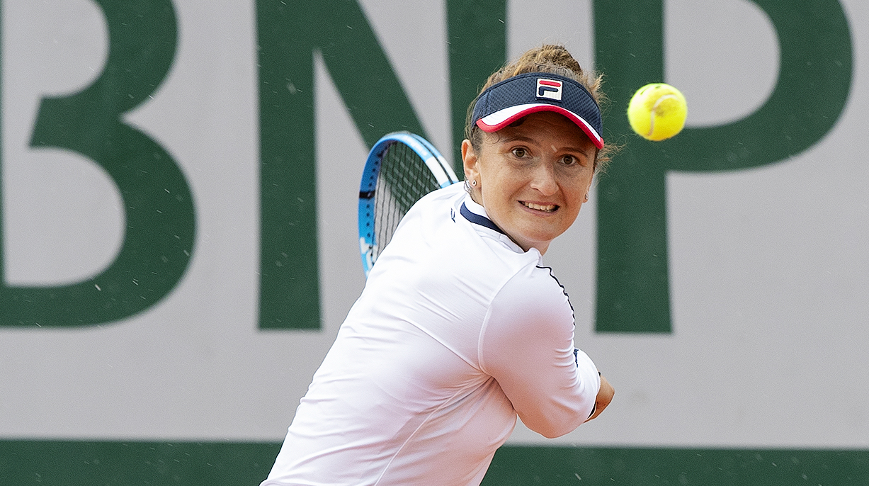 Irina Begu este în sferturi, la dublu, la Roland Garros - Realitatea ...