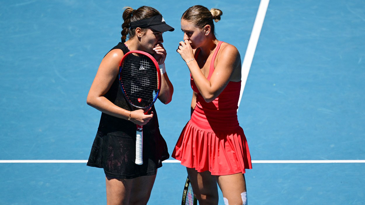 VIDEO | Gabriela Ruse și Marta Kostyuk, învinse în semifinale la AO ...