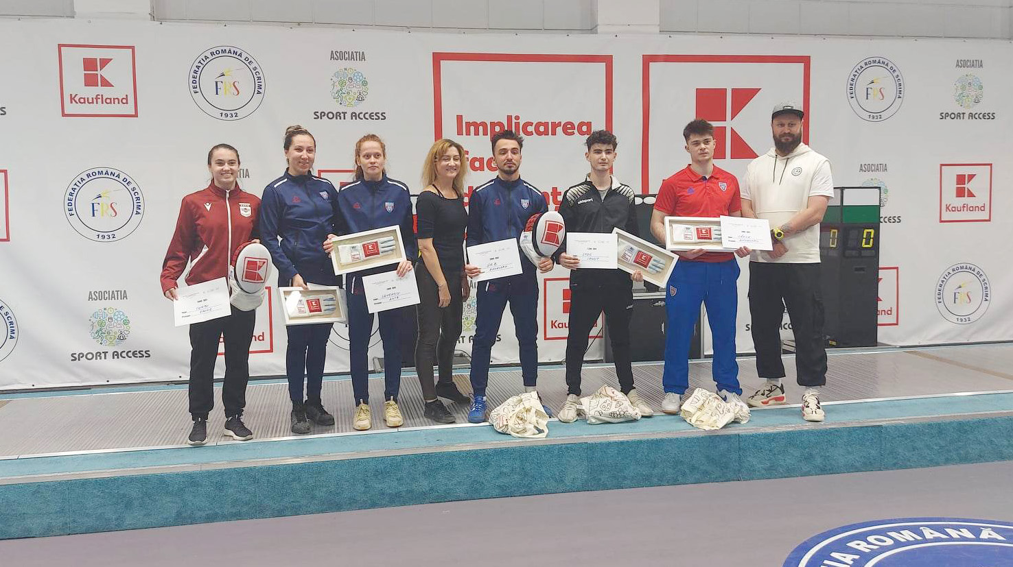 Richard Osvath a susținut o demonstrație de scrimă în fotoliu rulant ...