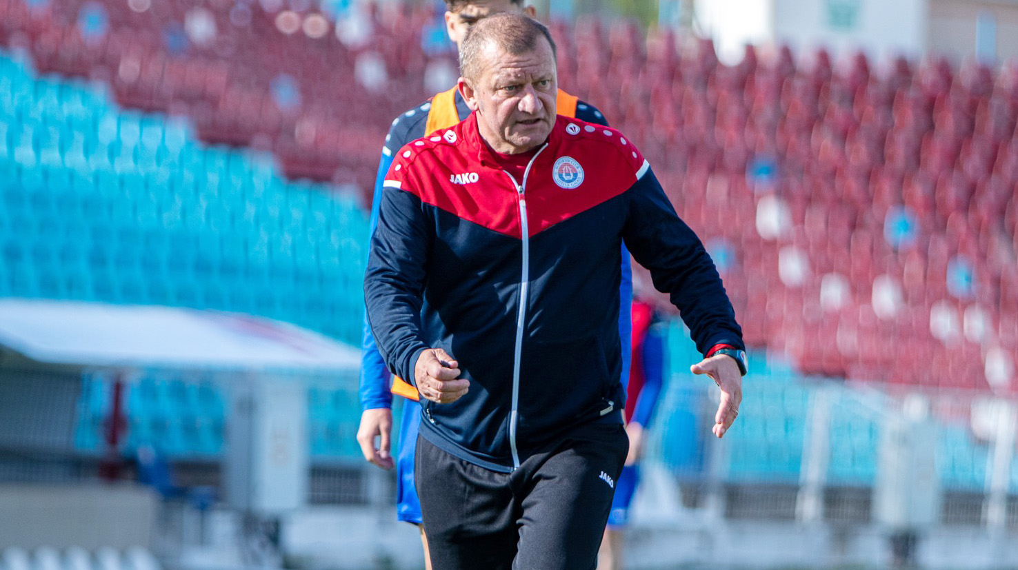 Dorinel Munteanu, nervos pe arbitraj: ”Centralul s-a făcut de râs!” - Realitatea Sportiva