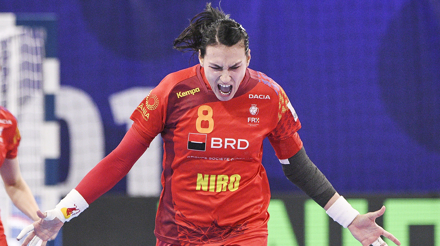 Gică Hagi a răbufnit când a fost întrebat de Cristina Neagu:” Messi al ...