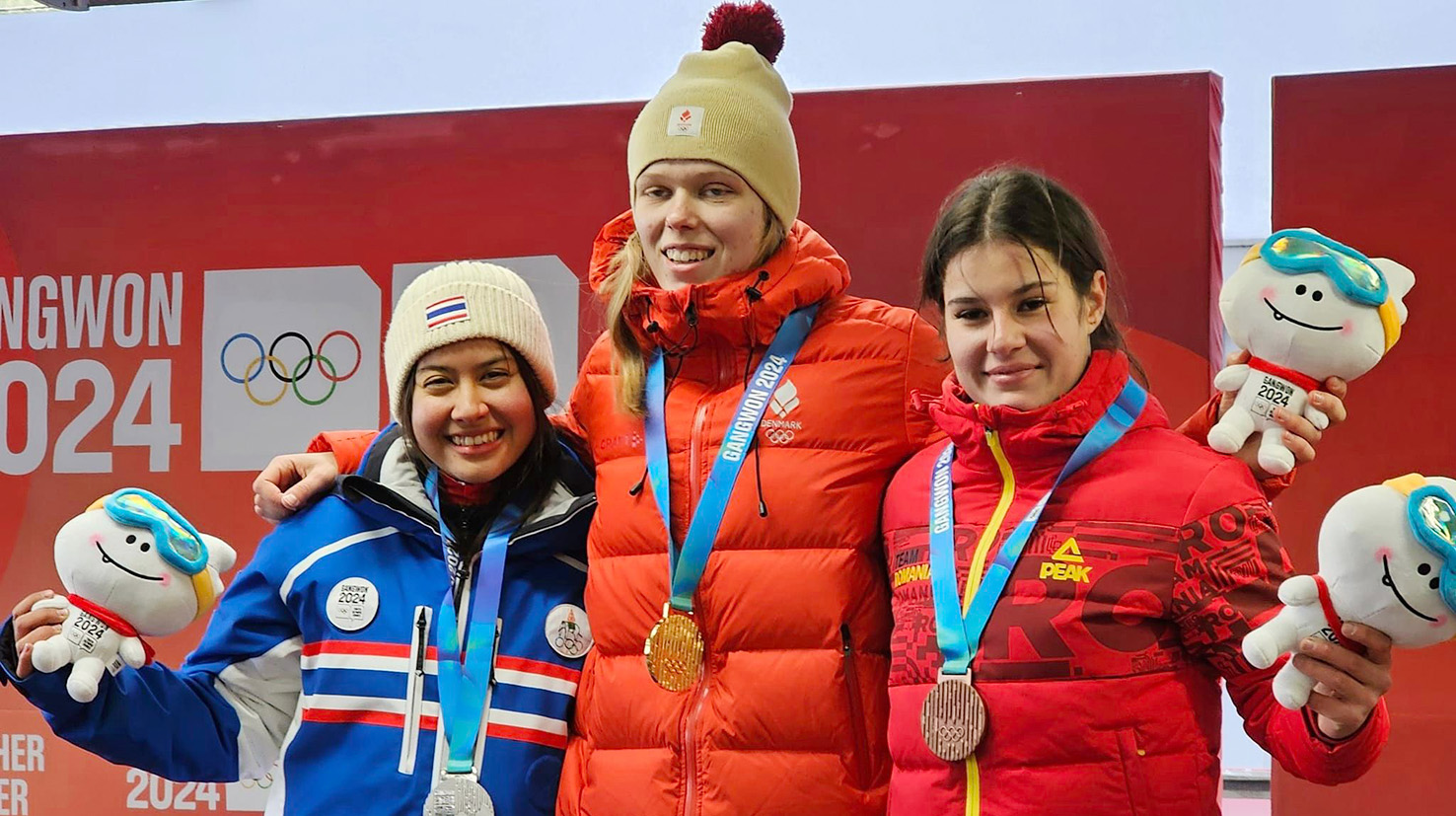 Prima medalie a României la JOT 2024! Mihaela Anton a urcat pe podium la monobob - Realitatea ...