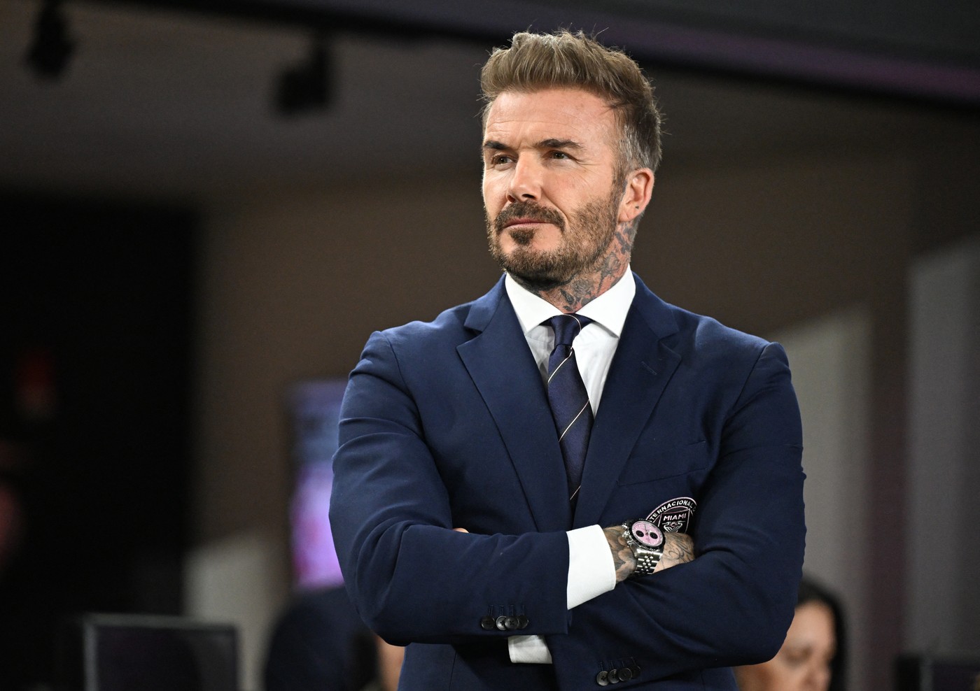 David Beckham primește titlul de cavaler din partea regelui Charles al ...