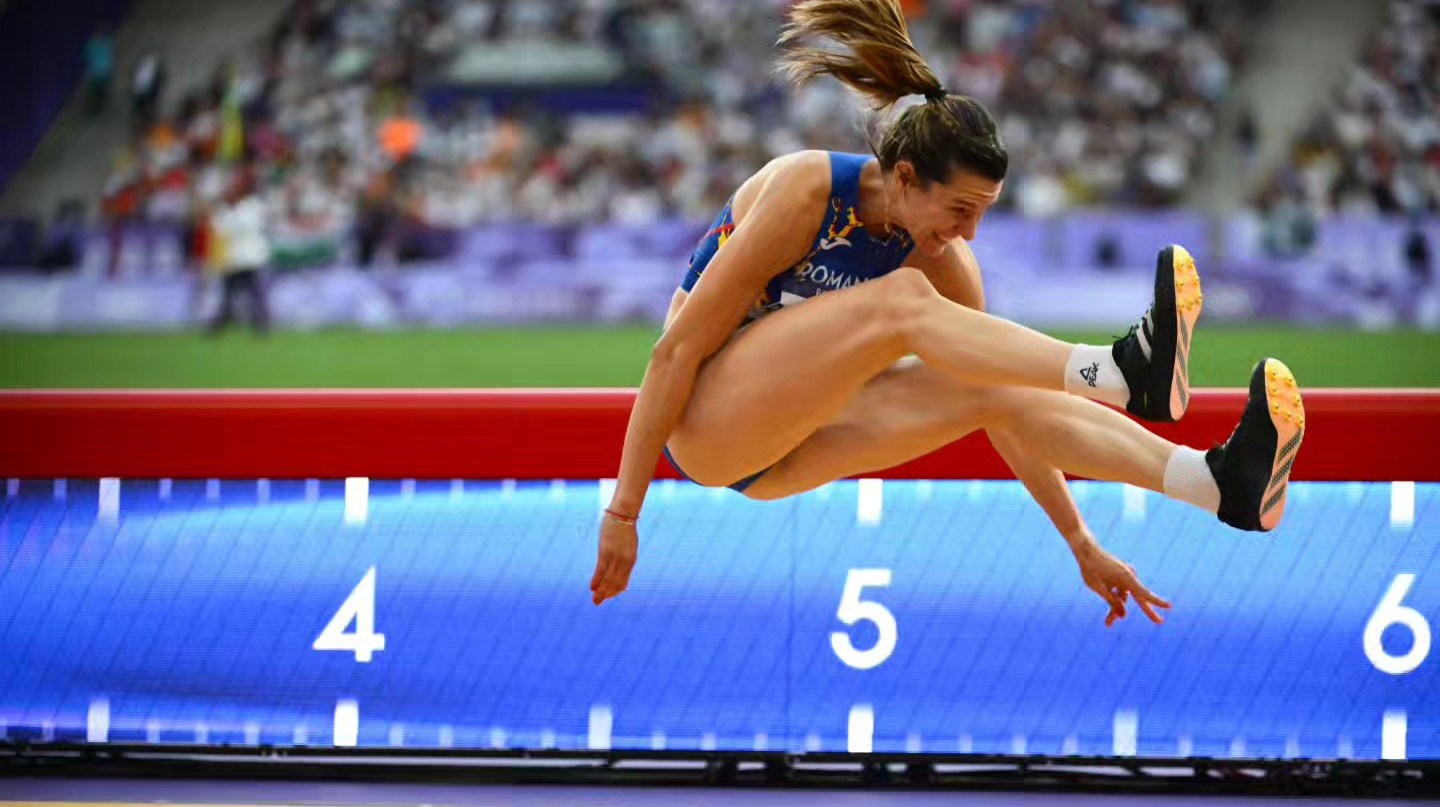 Alina Rotaru-Kottmann s-a clasat pe locul 5 la lungime, la CM indoor de ...