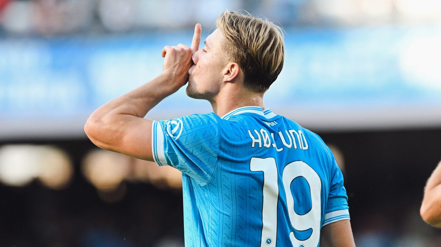 Napoli a dat 44 milioane euro pentru a-l lua pe Hojlund de la ...